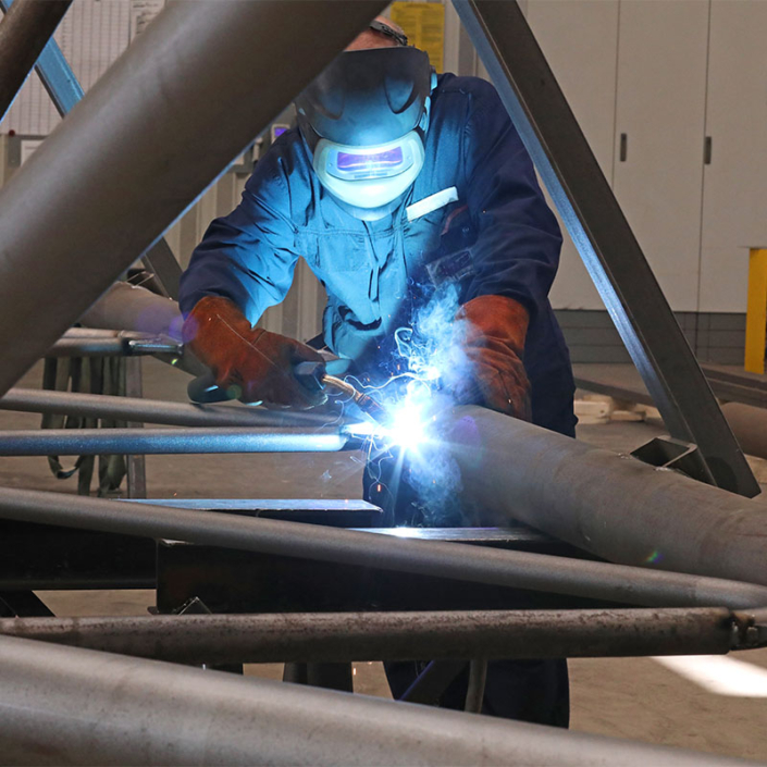 Karriere mit Zukunft im Stahlbau • HAHNER Technik